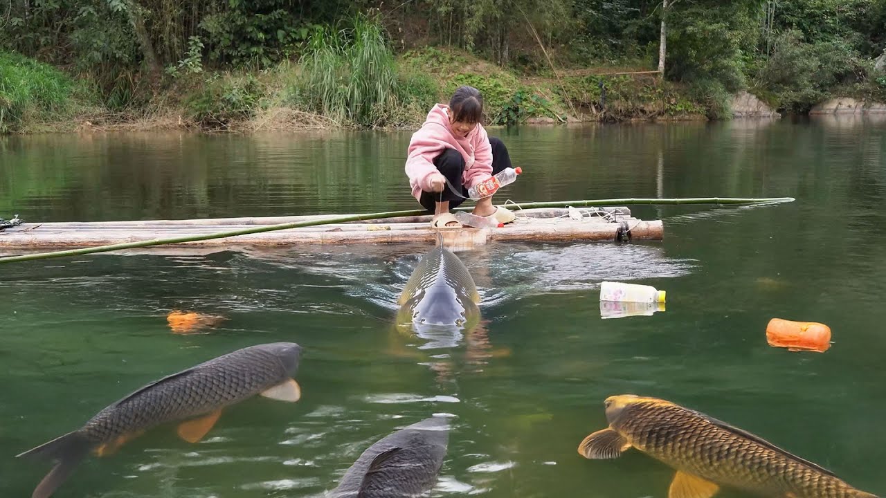 Fishing Ancient Fishing Techniques | Little Girl Uses Handmade Fish ...