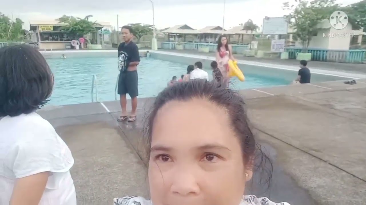 Swimming at Cuyab Hot Spring Calamba Laguna - YouTube