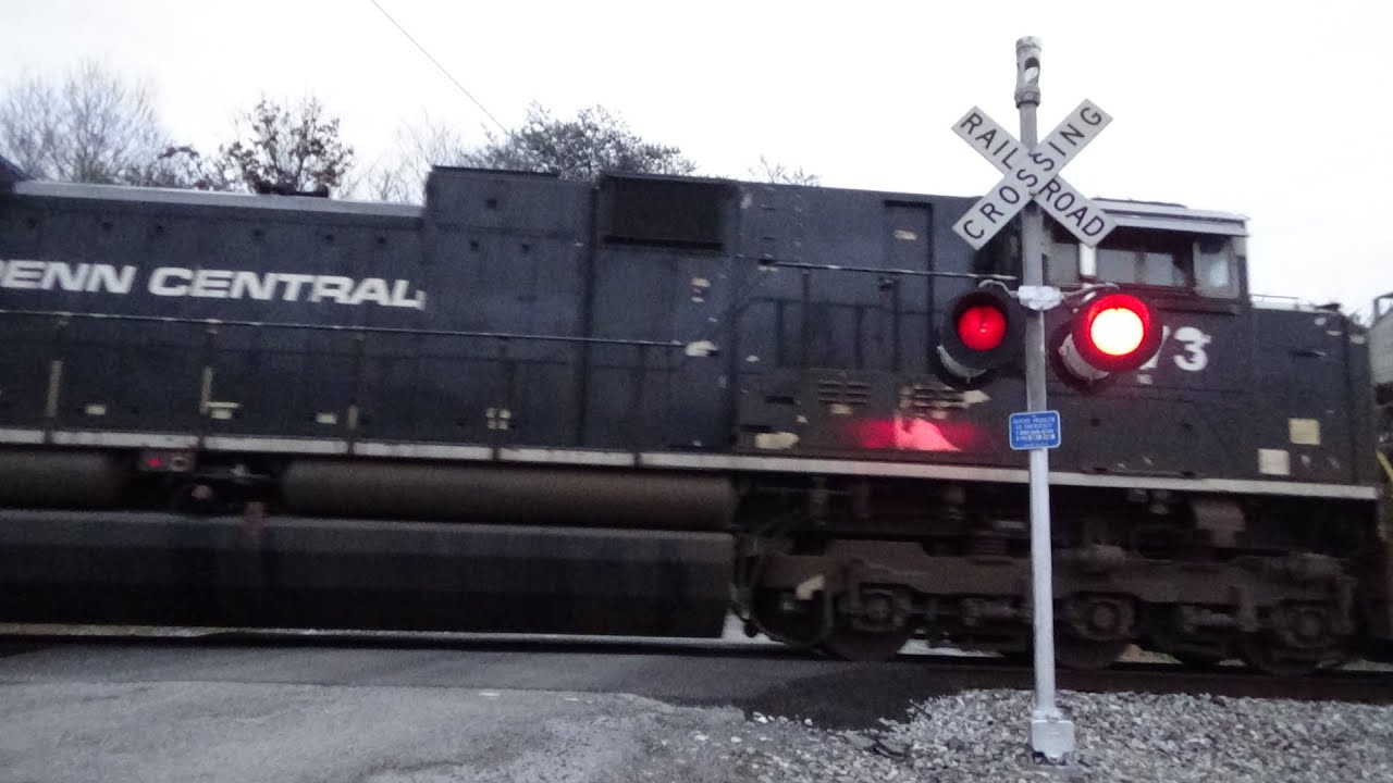Back Valley Road Railroad Crossing, Evensville, TN - YouTube