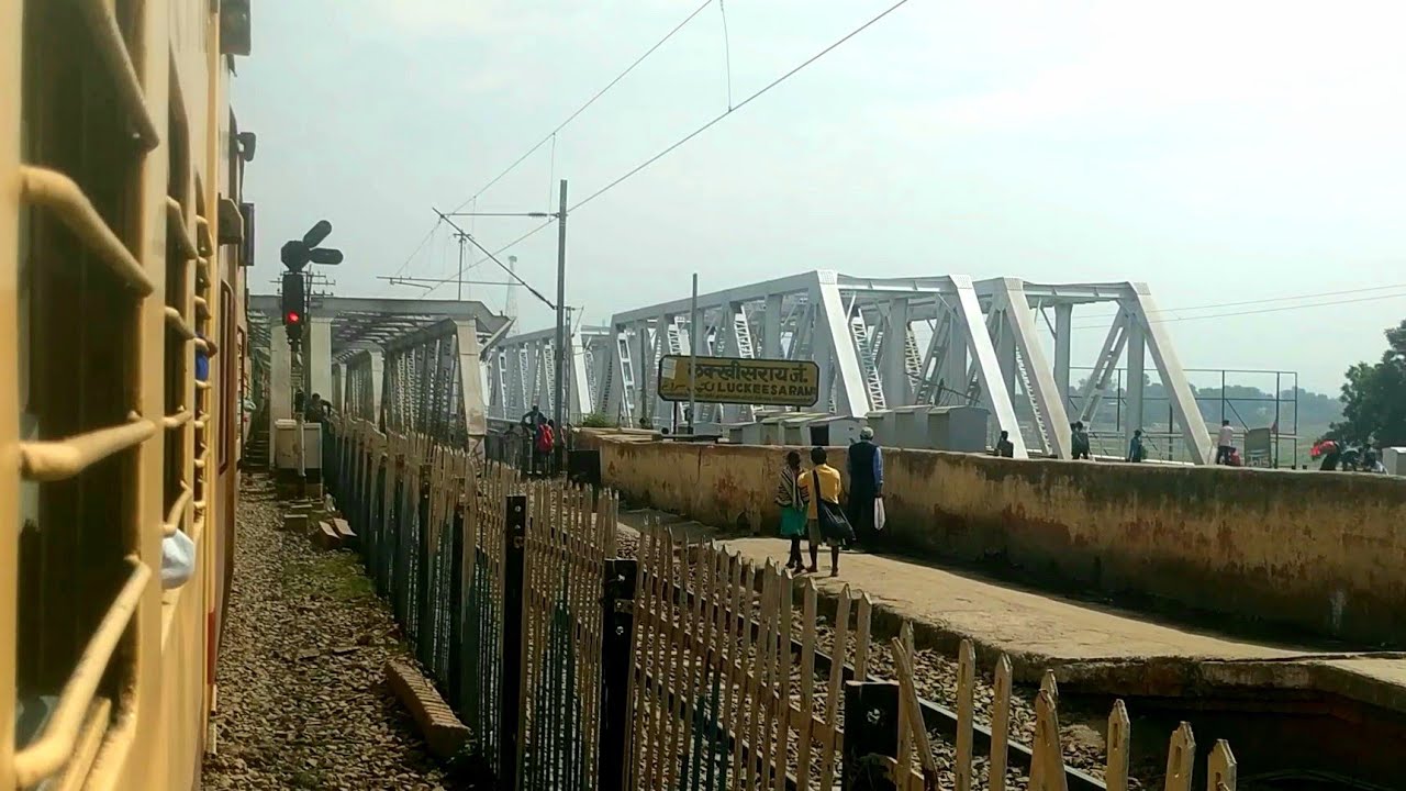 Patna Dhanbad Express Crossing through Old Kiul Railway Bridge at ...
