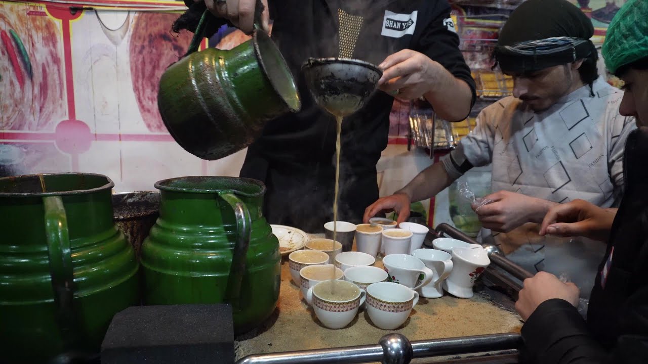 Quetta Chai Paratha , Famous Street Food Of Lahore , Famous Pakistan ...