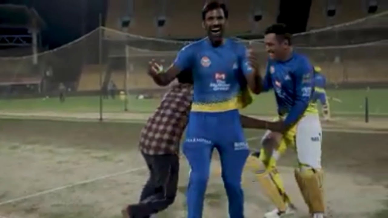Chennai Super King MS Dhoni biggest smile CSK - YouTube
