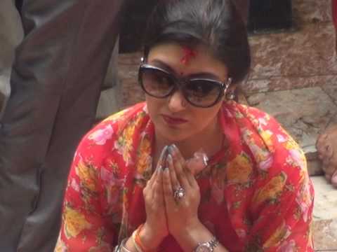 worship The former princess Himani Shah - YouTube