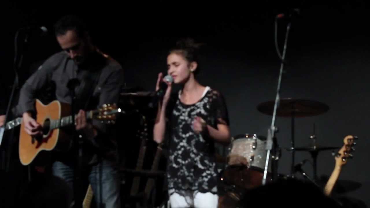 lili-ann DeFrancesco 23 novembre 2012 - YouTube