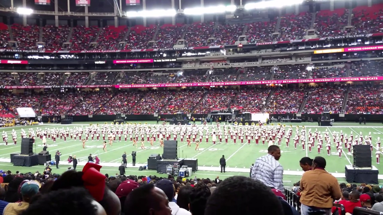 Bethune-Cookman University marching band performance at the 2017 Honda ...