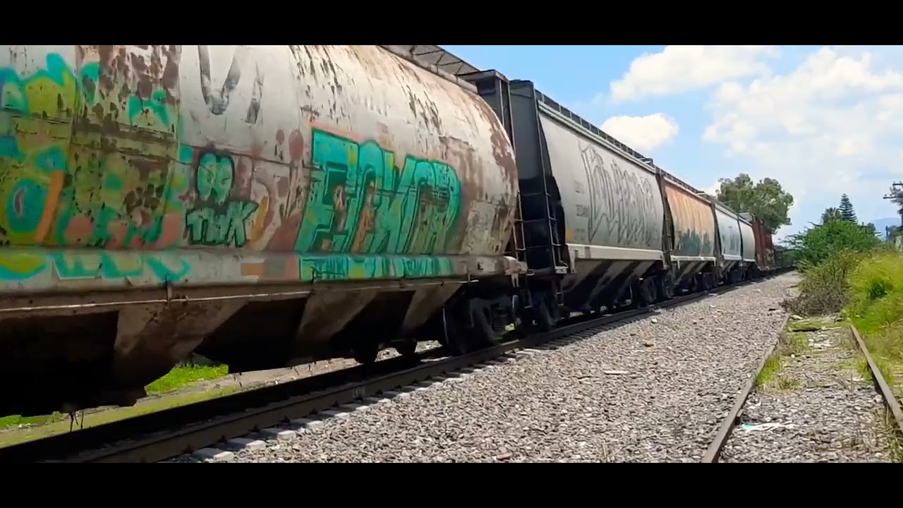 fxe 4500 la princesa 👸 de la gevo y fxe 4104 EMD SD70ACE DE SEGUNDA GENERACIÓN - YouTube