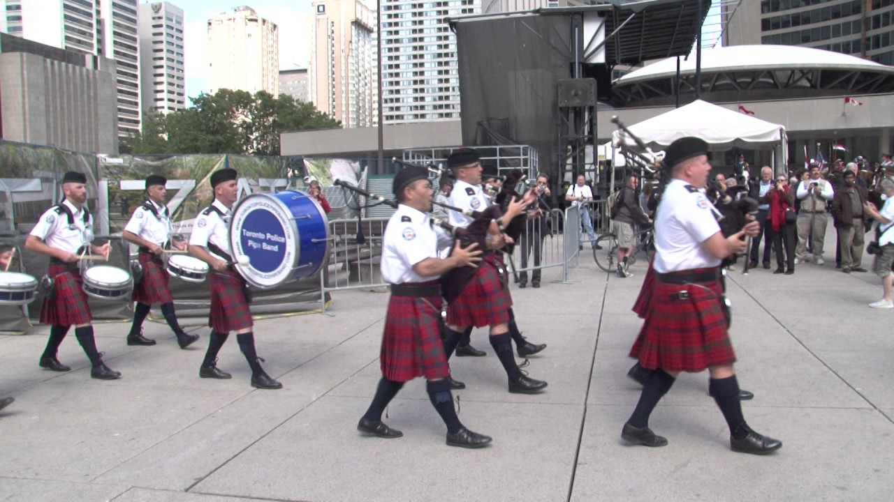 Toronto Police Pipe Band - TPPB - YouTube