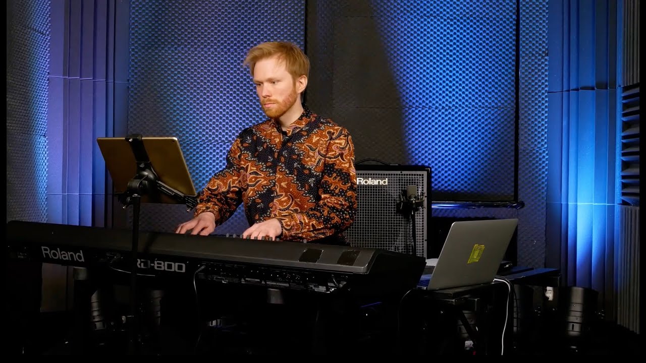 Felix Nagl plays "Arbeit" (I) by Enno Poppe - YouTube