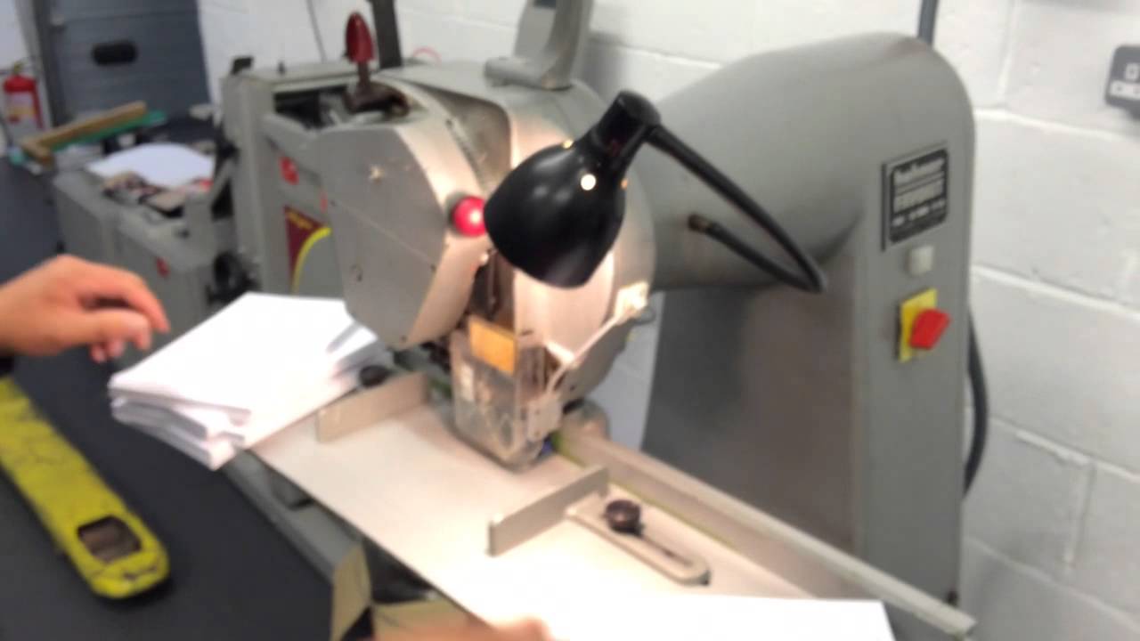 Hohner Favorit Paper Stitcher - YouTube