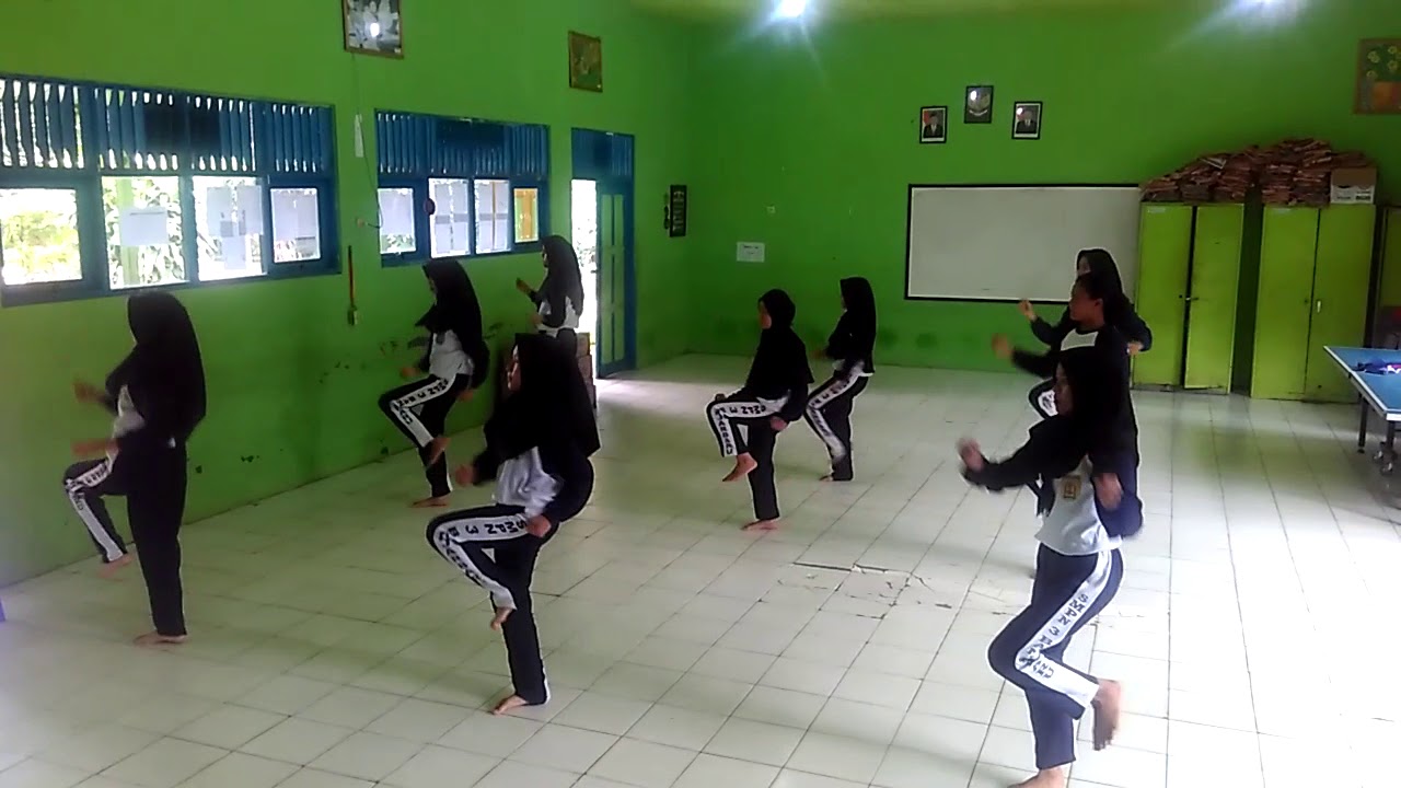 SENAM PGRI SMPN 3 BANJARBARU - YouTube