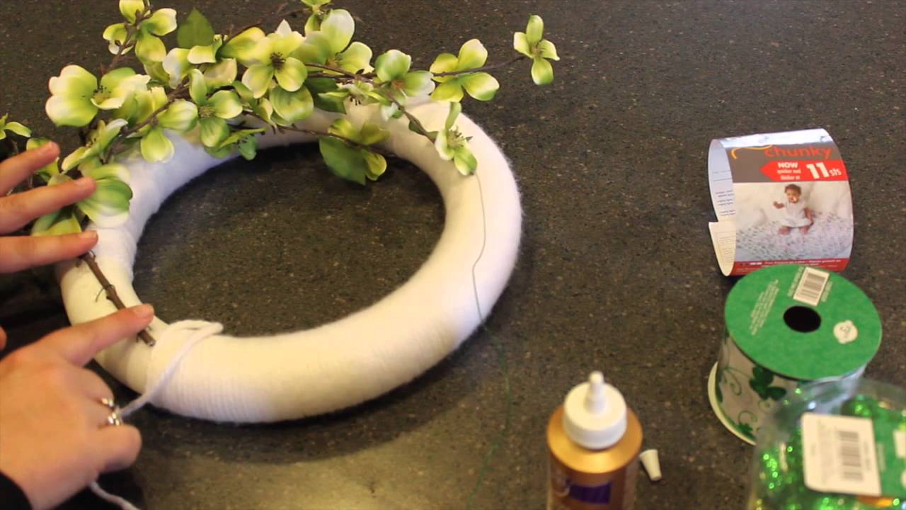 DIY: March Wreath Tutorial - YouTube