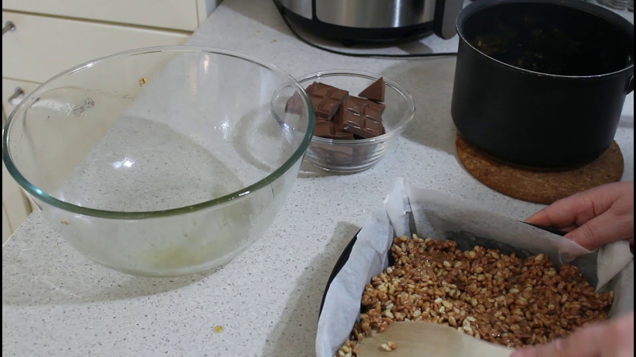 How to make Mars Bar Slice - An Australian Favourite - YouTube