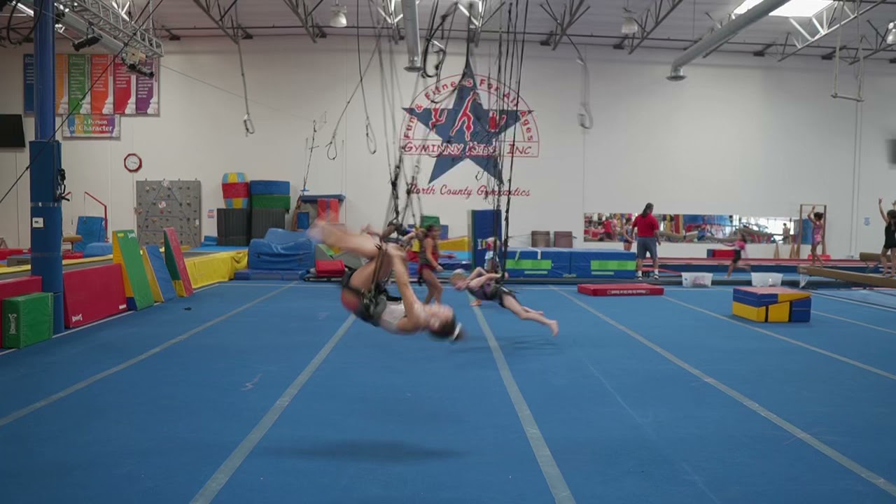 Bungee Blast! - YouTube