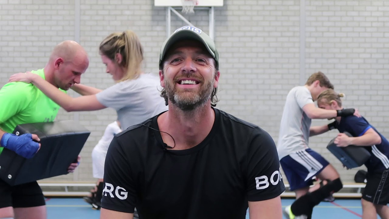 Vlog Verhoeven Training Kickboksen Eindhoven - YouTube