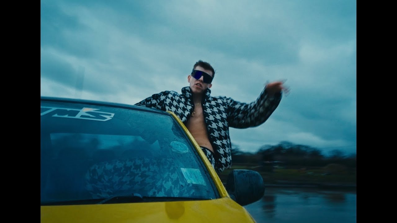 Casper Walsh - Simmer Down (Official Music Video) - YouTube