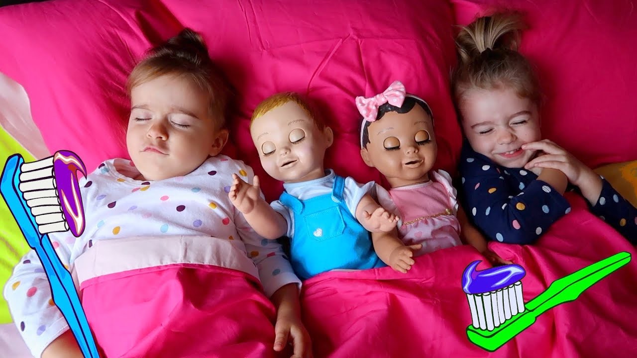 Kids Pretend Play with Baby Dolls Feeding and Morning Routine - Are You ...