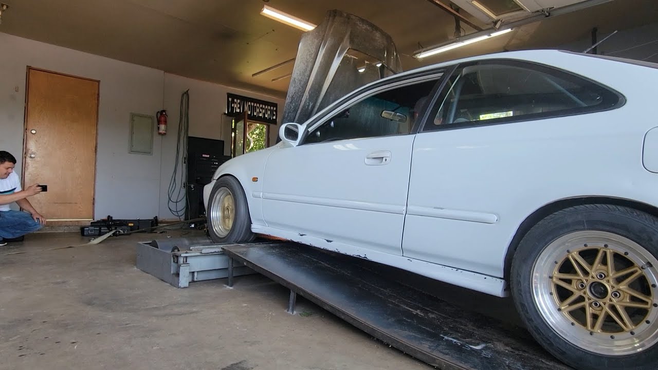 Got the car the D16 turbo dyno - YouTube