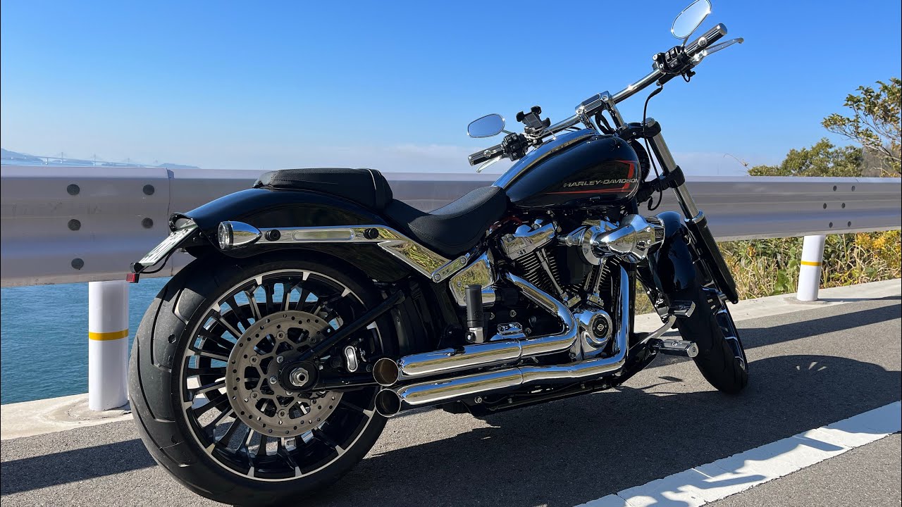 2023 FXBR BRAKOUT 117 Bassani Pro Street Turn Out Exhaust System - YouTube