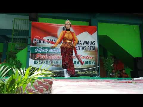 Tari Joget Osing XI IA-1 SMA Wachid Hasjim Maduran 2015/2016