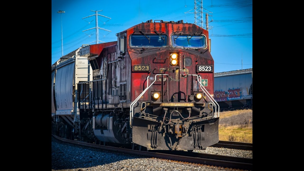 WAS THIS THE DIRTIEST CANADIAN PACIFIC LOCOMOTIVE I'VE COME ACROSS ...