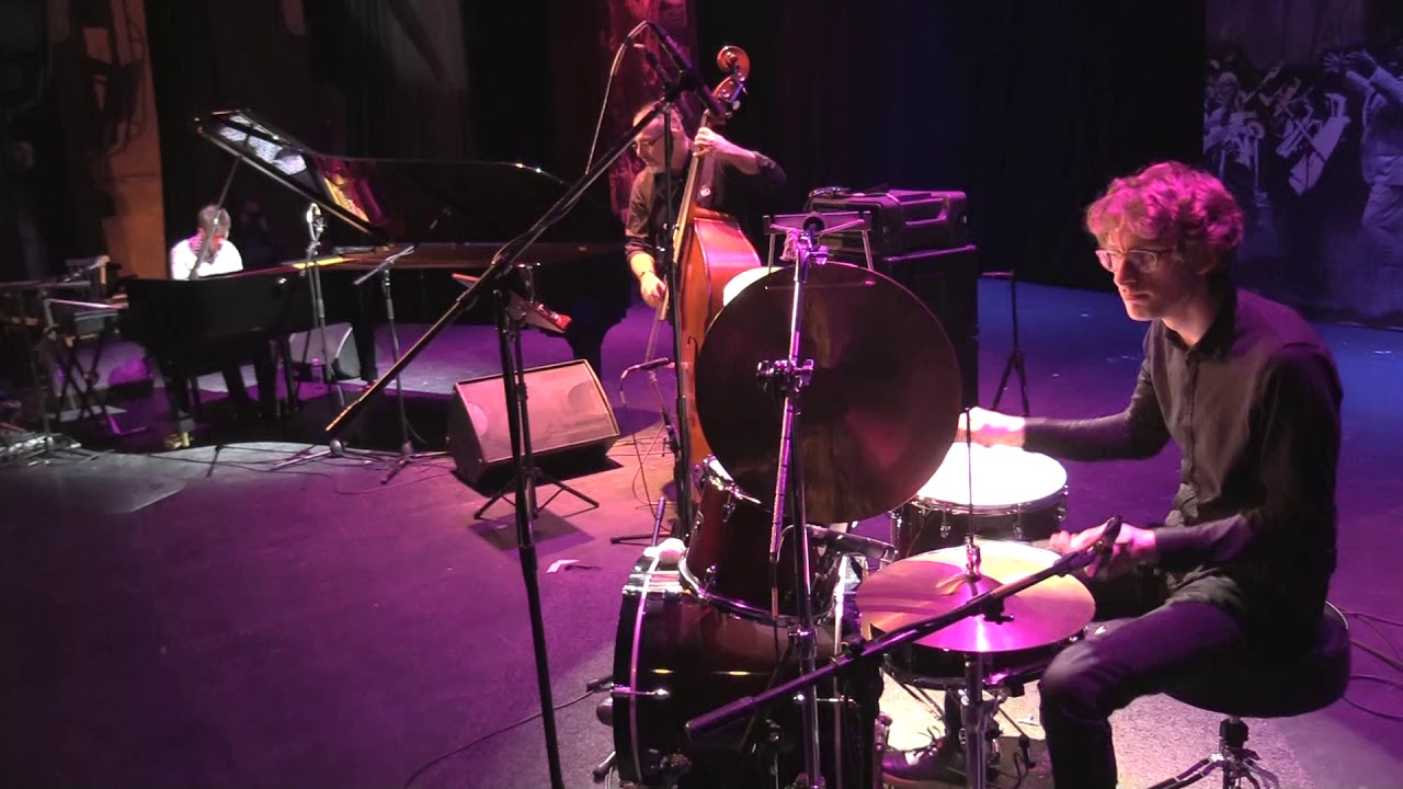 Aron Talas Trio 2 - YouTube