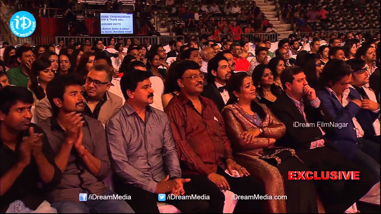 Sreejith Ravi @ SIIMA 2014 Malayalam Best Comedian | Punyalan ...