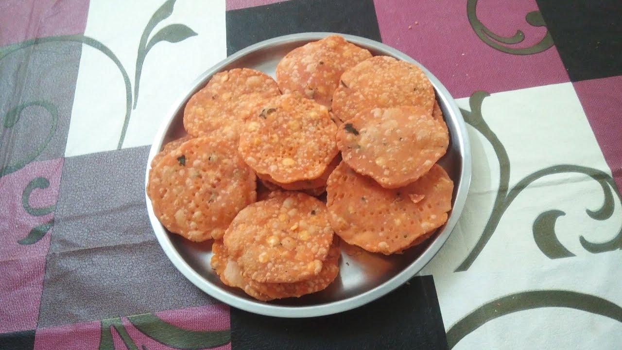 அரிசி மாவில் சூப்பரான மொறு மொறு தட்டை/Thattal Recipe in Tamil - YouTube