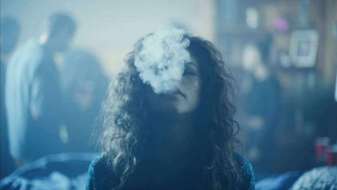 Euphoria smoking aesthetic edit | lights down low | Locaride - YouTube
