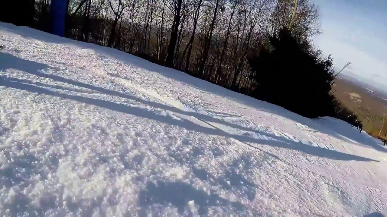 First Time Snowboarding - Blue Mountain PA - YouTube
