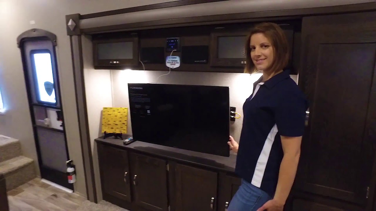 Keystone Springdale 5th 302FWRK by Curtis Trailers - YouTube