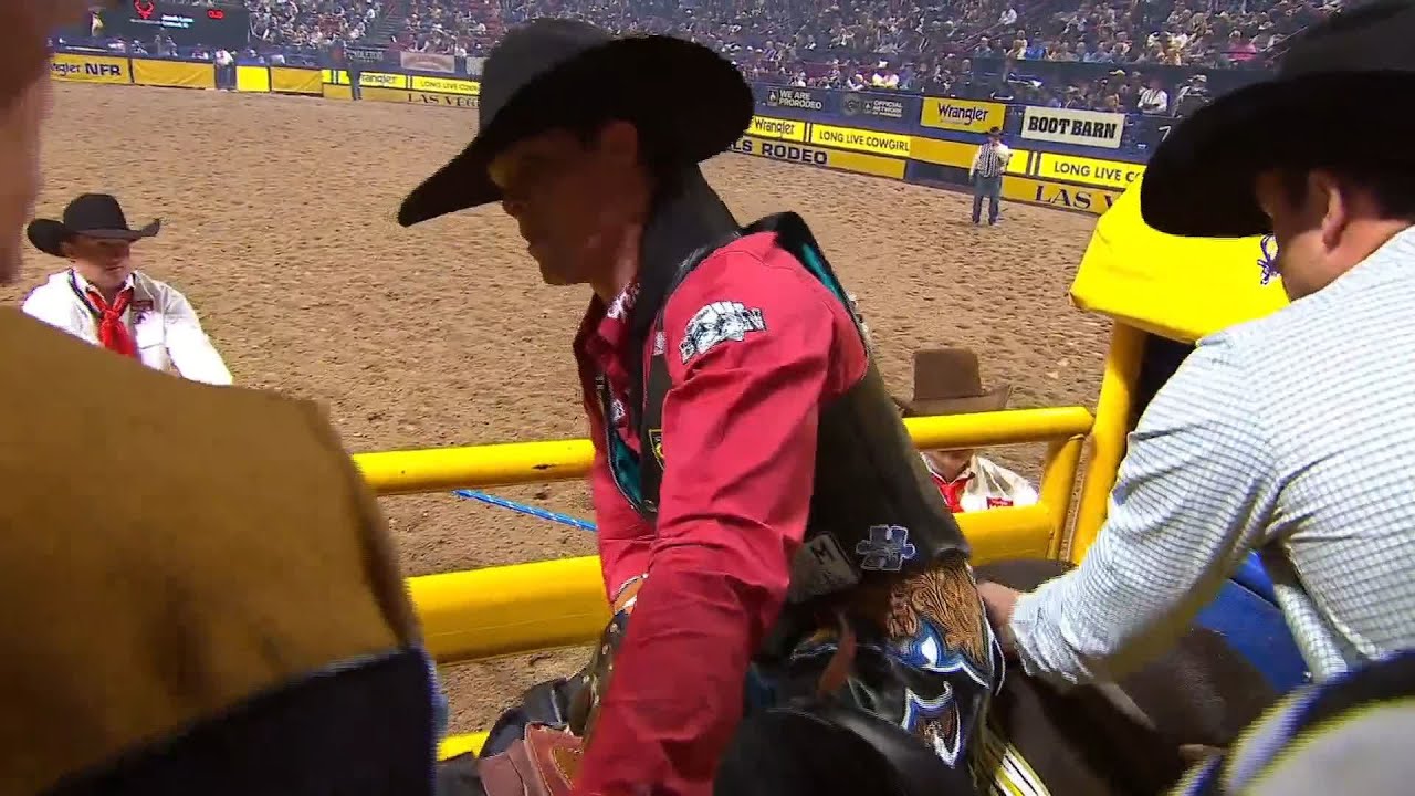 Jacob Lees | 2023 NFR Round 9 | J Bar J’s Gronk - YouTube