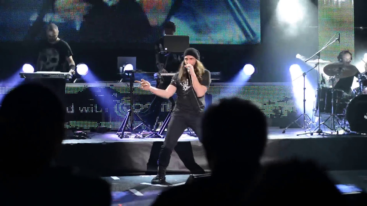 Universal Trilogy - I Feel You (cover live) - YouTube