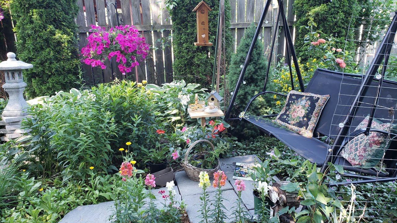 Cozy Garden Design | Seating Area Tour - YouTube