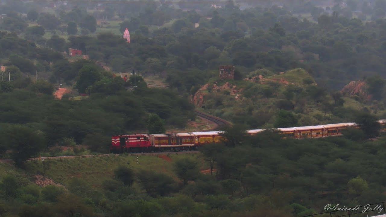 Diesel Action! Speeding Trains in Jaipur-Phulera Line at Asalpur Jobner ...
