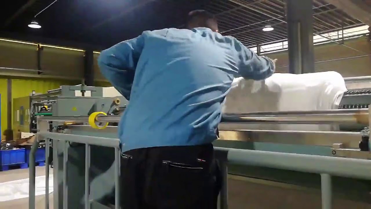 EVEREN pocket spring roll packing machine - YouTube