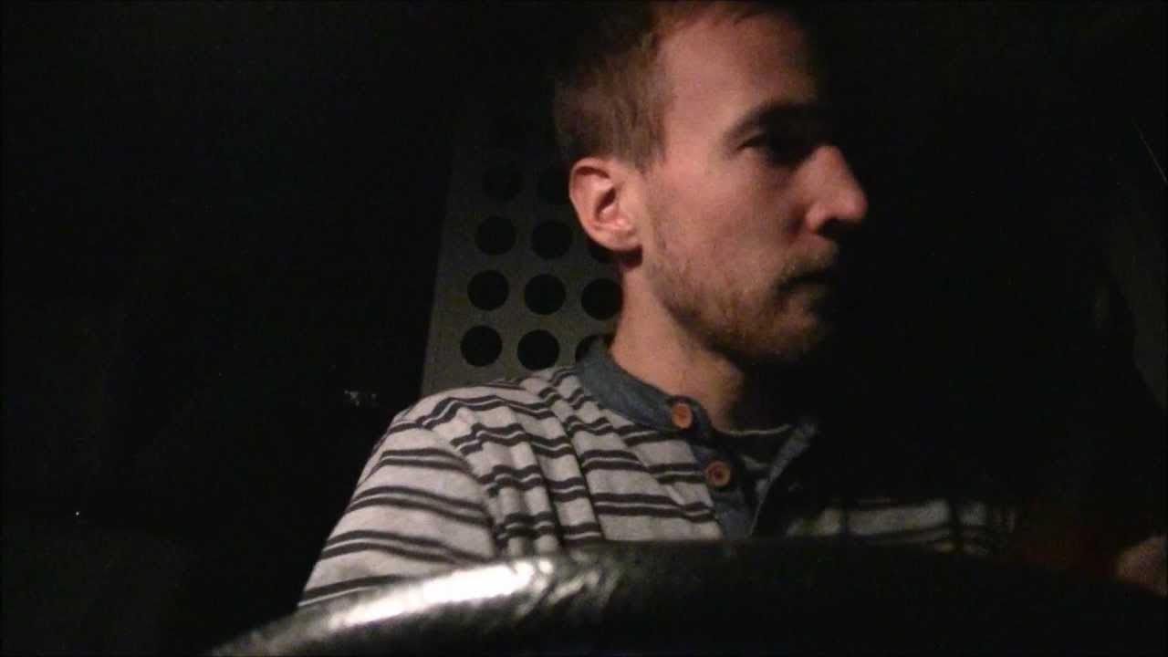 Random Creepy Guy Reklame (HD) - YouTube