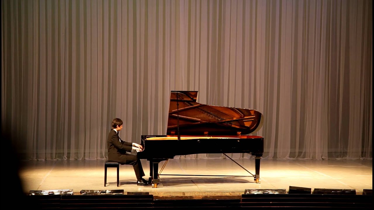 Chopin: Polonaise in f sharp minor Op. 44 (Yoshio Hamano) - YouTube