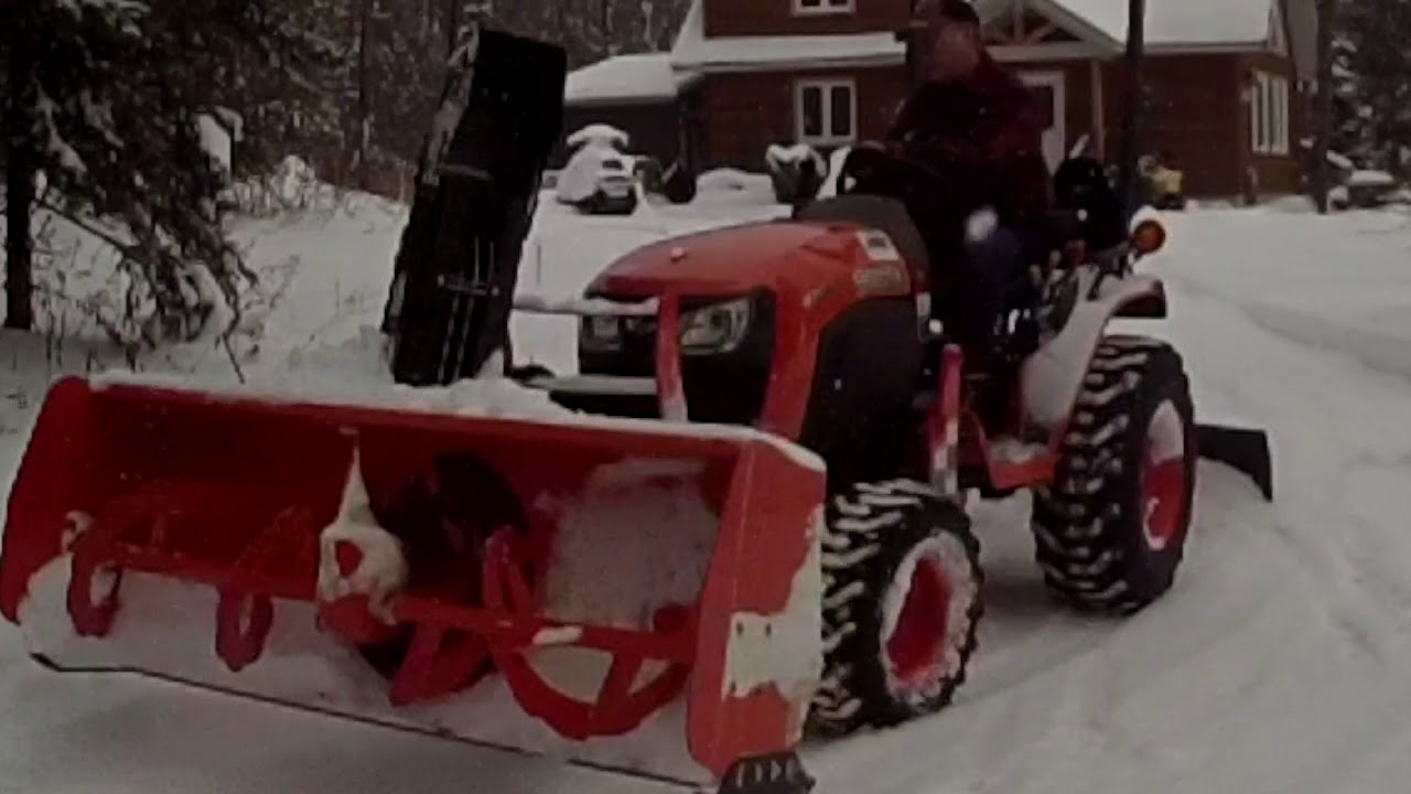 #26 Kubota B2601 Compact Tractor Rear Blade Test RB1672. Snow plowing ...