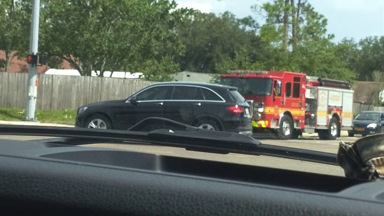 JFRD Engine 61 returning to Station 52 for now - YouTube