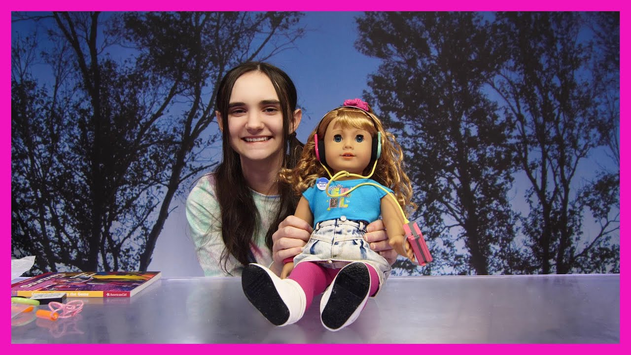 American Girl Courtney Moore Doll Review and Unboxing! - YouTube
