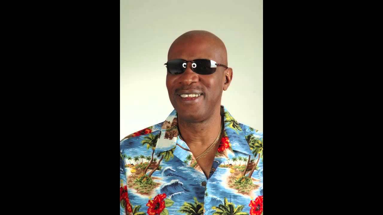 Spanish Eyes - Michael J. Robinson - YouTube