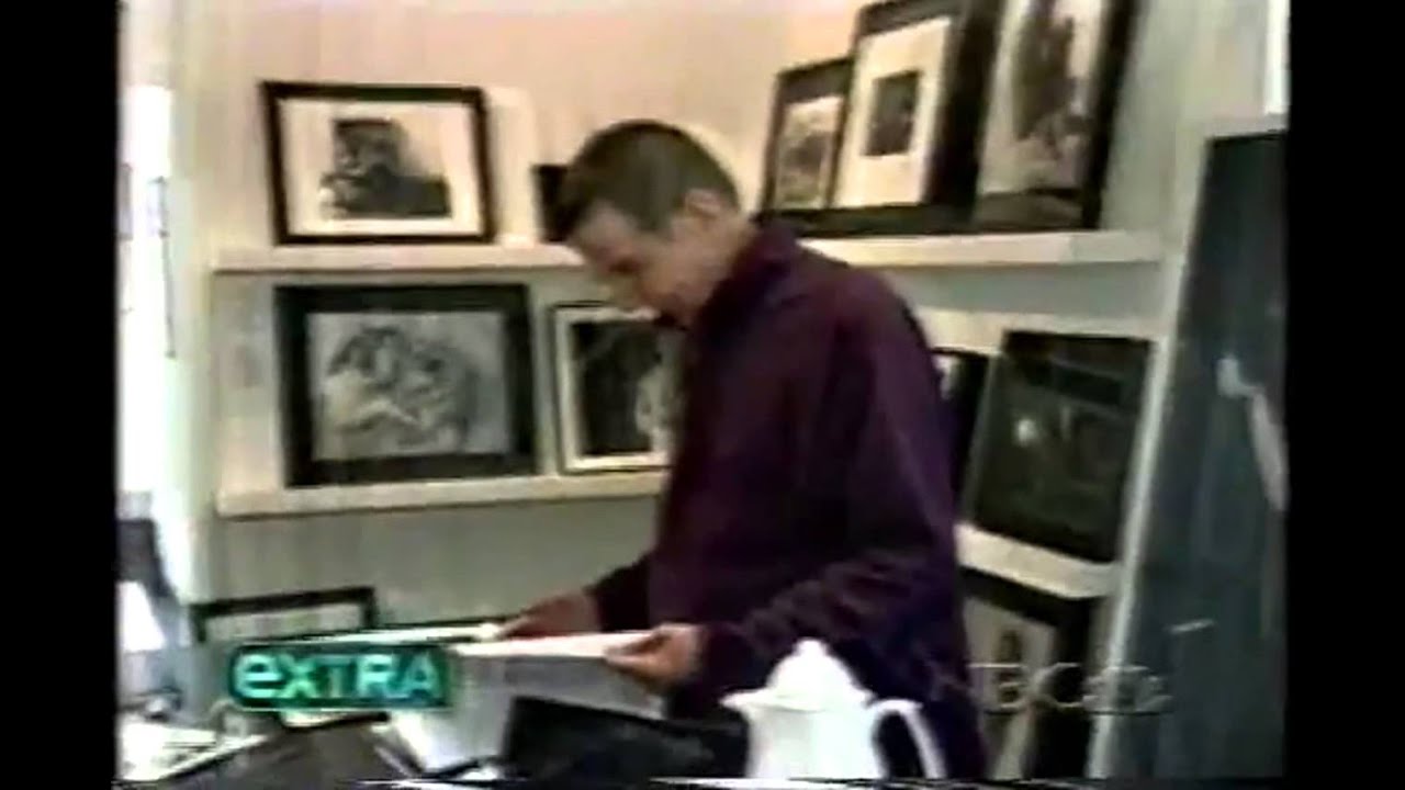 EXTRA TV - YouTube