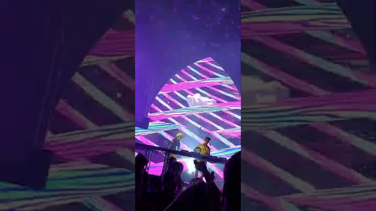 GRiZ & LSDREAM - FUNKONAUT live at Triple Rainbow Wisconsin 2022 - YouTube