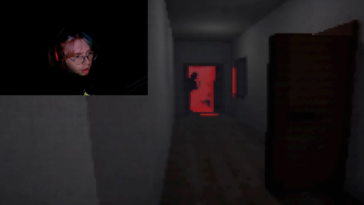 [3 Spookie Dookie Games] WHY IS HE WATCHING?? - YouTube