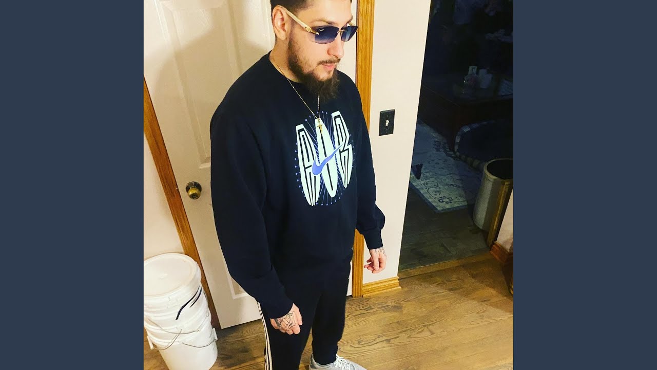 Kalamari (feat. Lil Rizzy) - YouTube