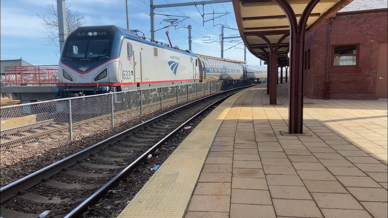 Amtrak action in new london (3/27/21) - YouTube