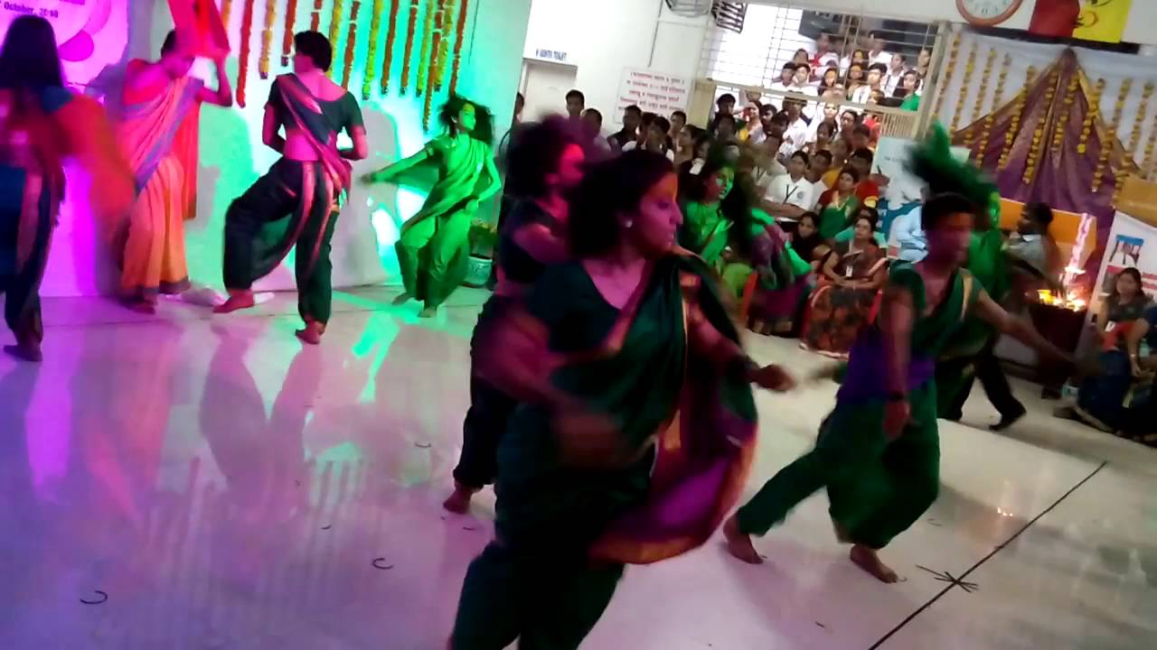 the s i a college jogawa dance - YouTube