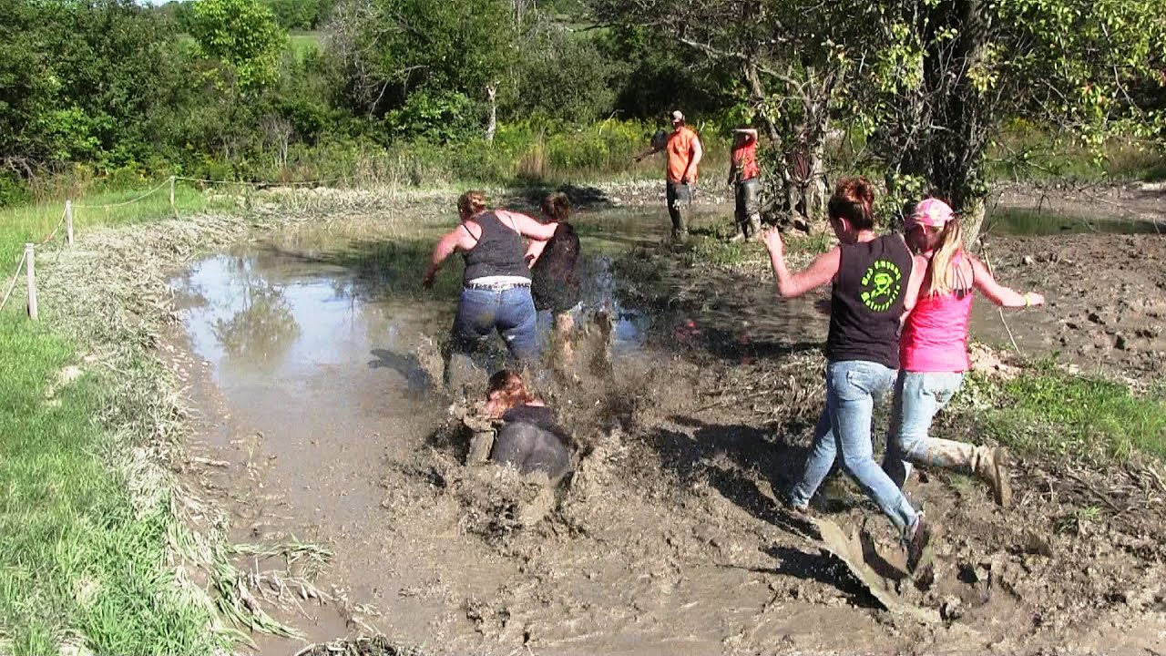 Ladies Mud Run At Wolf Springs Mud Bog - YouTube