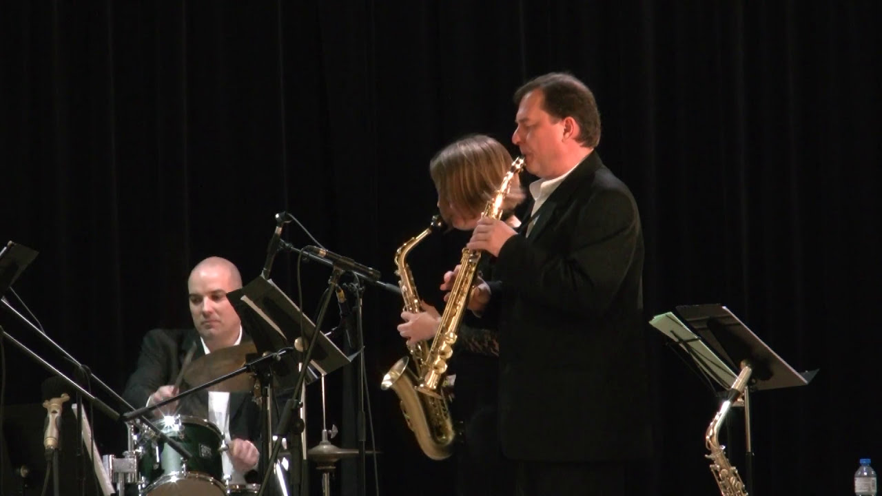 Bumble Boogie - YouTube