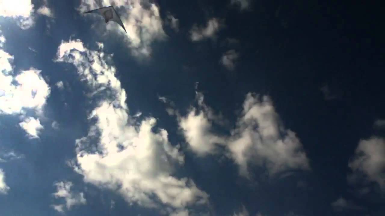 Talon stunt kite - YouTube